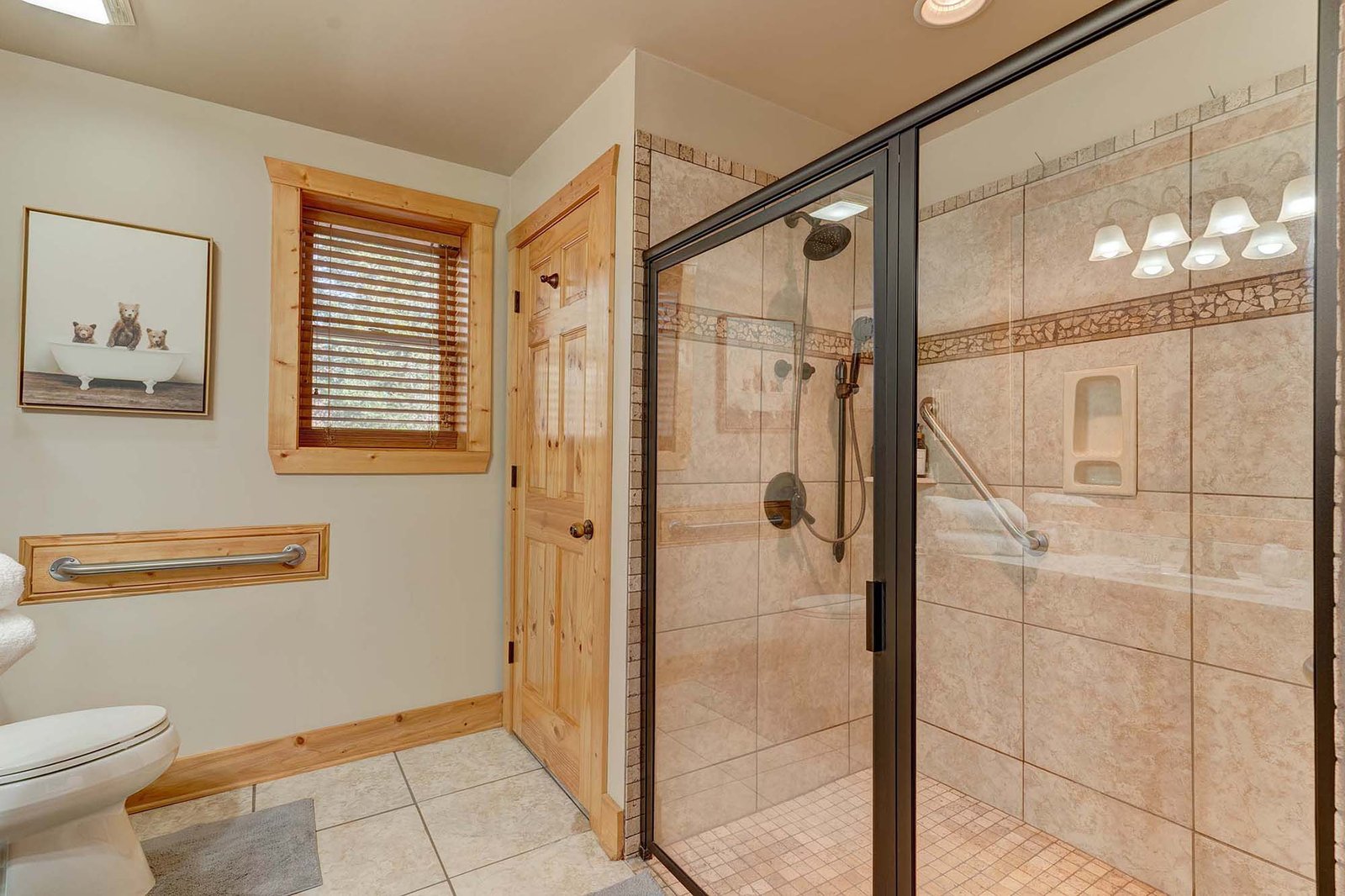 Gallery – Gone Squatchin Creekside Cabin