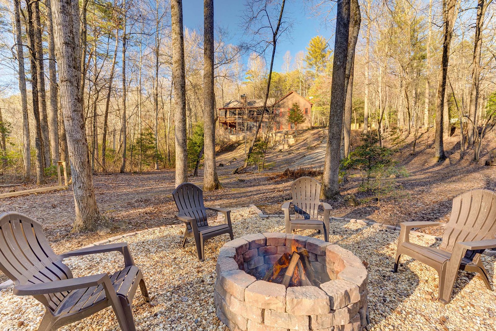 Gallery – Gone Squatchin Creekside Cabin